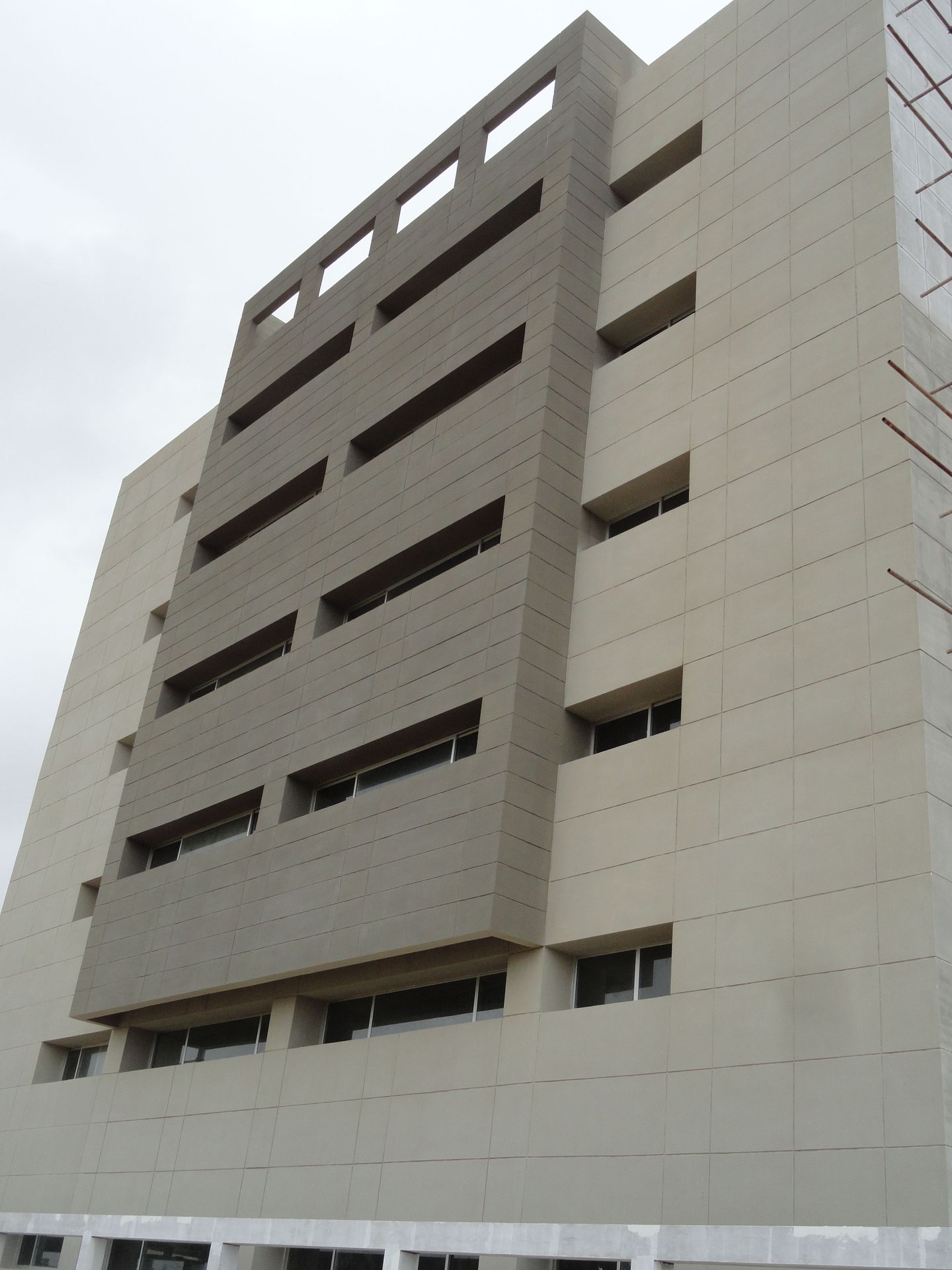 CemTrox: fairfaced concrete coating for exterior walls.
